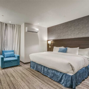 Welcome to Est Hotel Near Toronto Airport | Best hotel Etobicoke